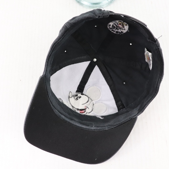 Disney | Accessories | 9s Disney Mickey Mouse Big Logo Snapback Hat ...
